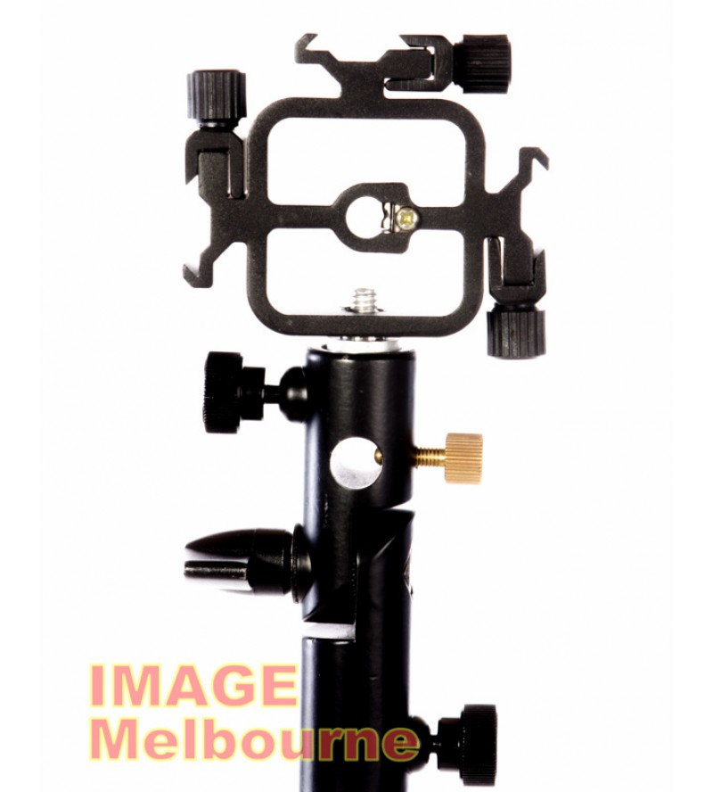 Triple speedlight flash bracket adapter